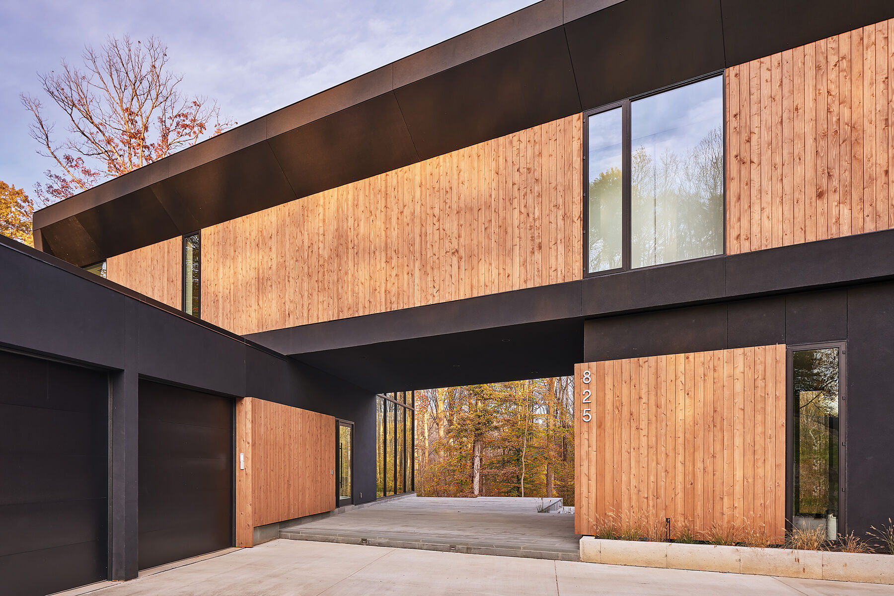 Oblique House - Höweler + Yoon