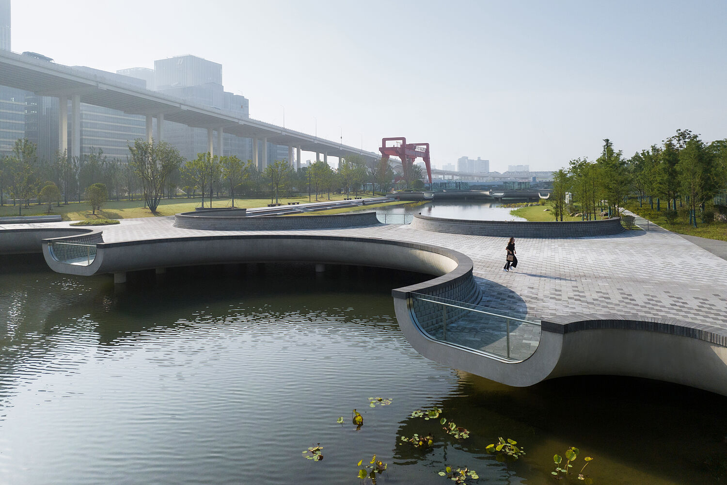 Moongate Bridge - Höweler + Yoon